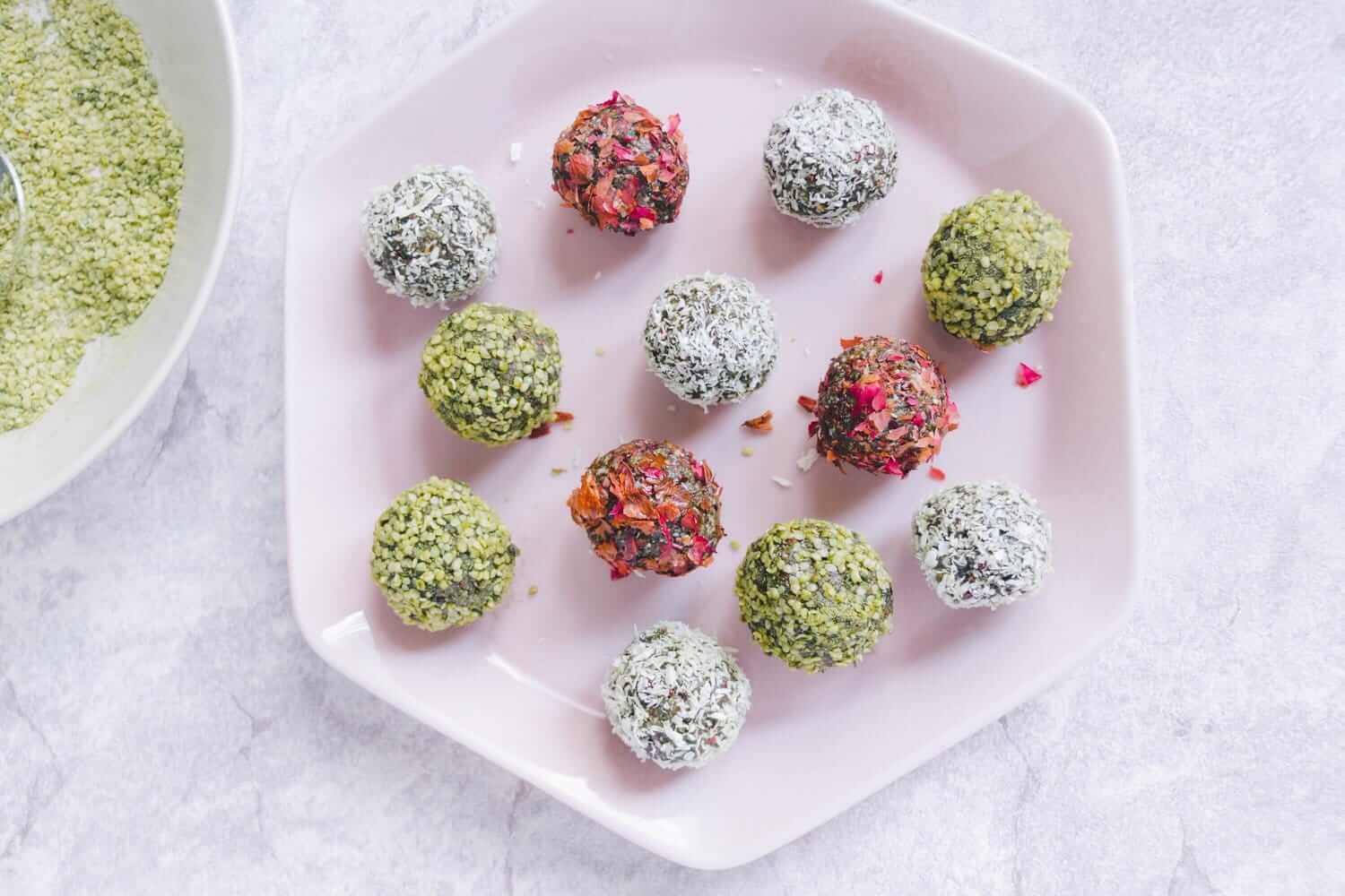 Super Green Protein Balls | Vegan Travel Friendly Snacks
